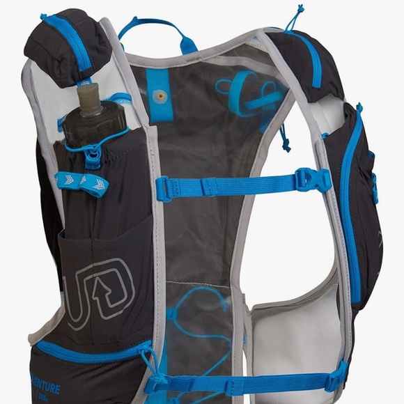Ultimate Direction | Other | Gray And Blue Hydration Backpack Running ...